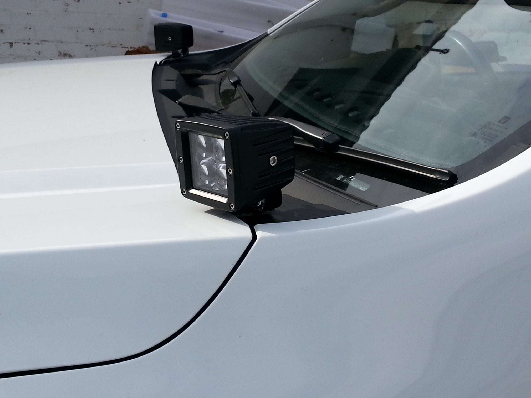 Holden RG Colorado Bonnet Ditch Light Bracket – MAKS Caravan Centre