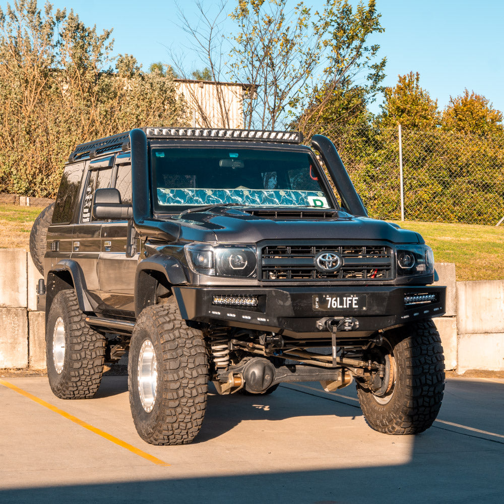 Solar Screens for Toyota Landcruiser 76 Series – MAKS Caravan Centre