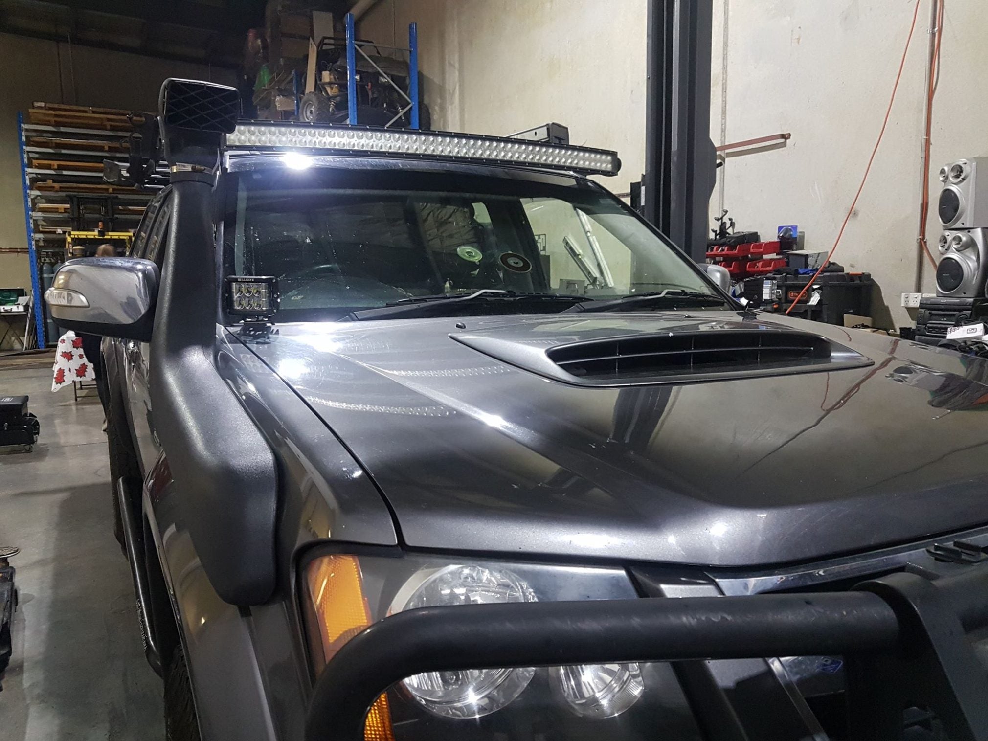 Holden RC Colorado Bonnet Aerial/Light Bracket – MAKS Caravan Centre